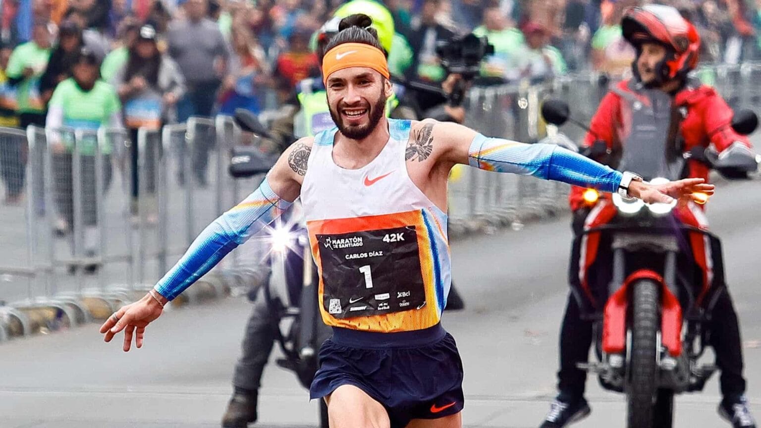 Resultados de la Maratón de Santiago 2025: Carlos Díaz y Jovana de la ...